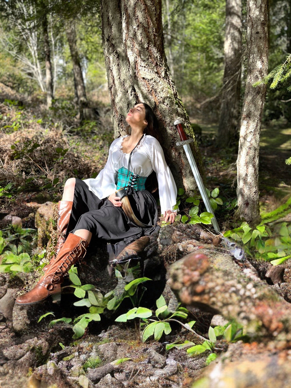 Women’s Warrior Scottish Renaissance Faire Costume 3-Piece Dress inclu